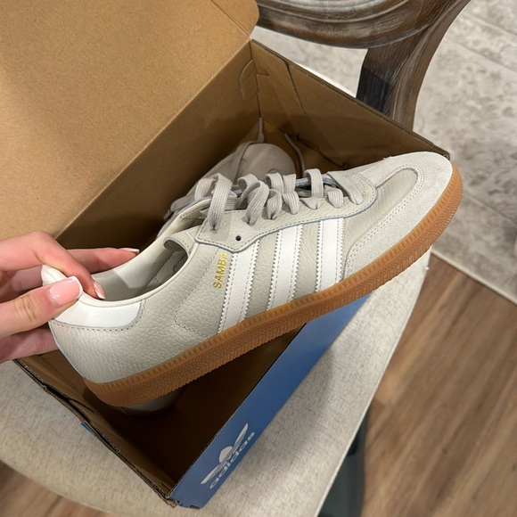adidas | Shoes | Nwt Adidas Samba Og Womens Aluminum Chalk White Beige ...